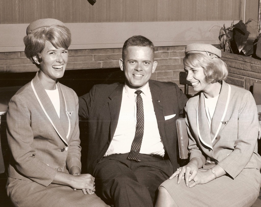 Pilot & stewardesses – SkyBilly.com